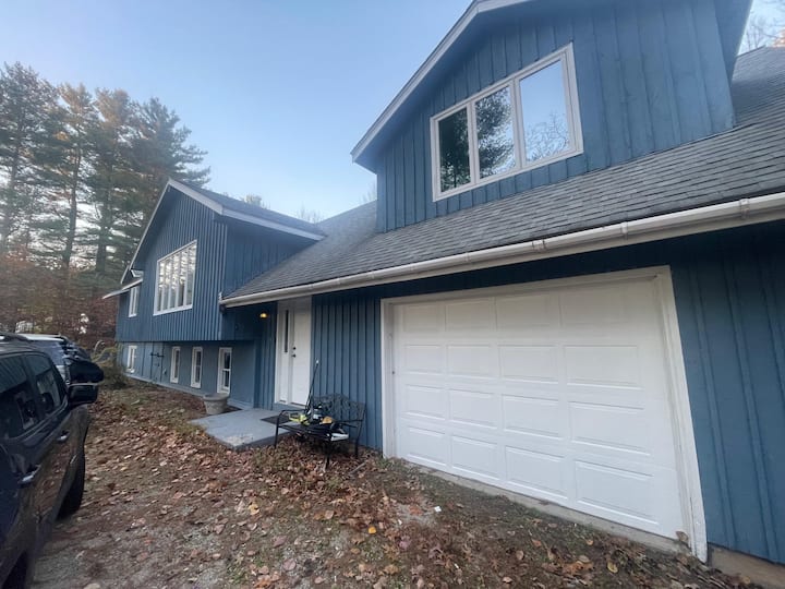 This Suburban Mansion Guarantees Peace And Comfort - Brookline, NH