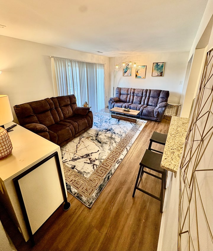 Relax And Unwind In Owings Mills - Owings Mills, MD