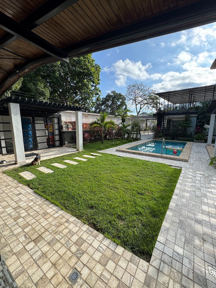 Casa Espectacular En El Este De Caracas. - Venezuela