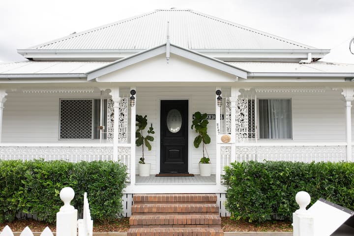 Queenslander, Bbq, Firepit, Sauna And Xmas Tree - Moreton Island