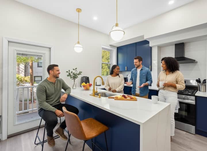 Private 3br With Workspace Path Train - Jersey City, NJ