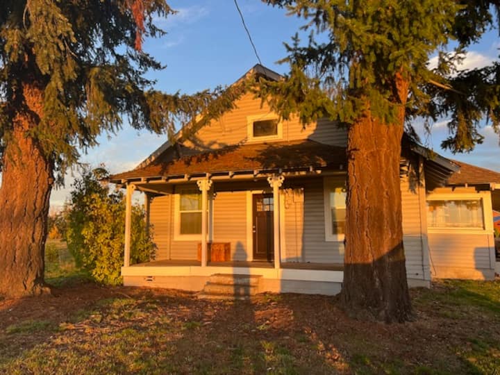 Little Farmhouse  By The Winery. - Ankeny Vineyard, Salem
