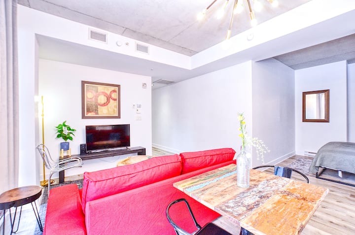 Downtown Signature Suites - Montreal