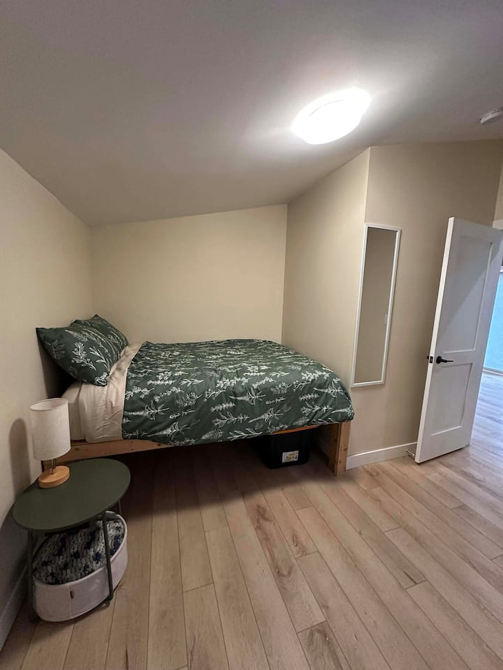 The Daisy At Deka - Houses for Rent in Lone Butte, British Columbia, Canada - Airbnb