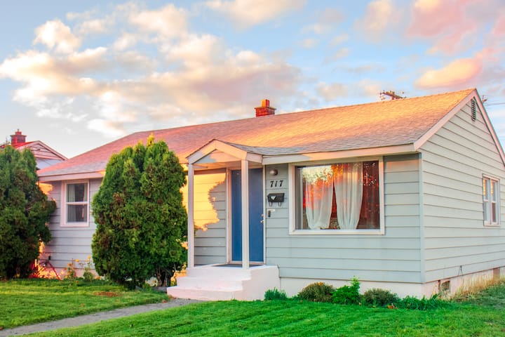 Cozy Home In North Spokane - Spokane, WA