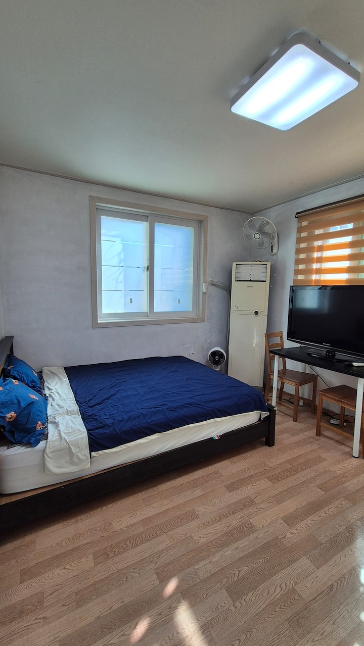 조용하고 근처 교통 인프라 좋은 집: 시내 바베큐, 문학경기장, 법원 근접 - 