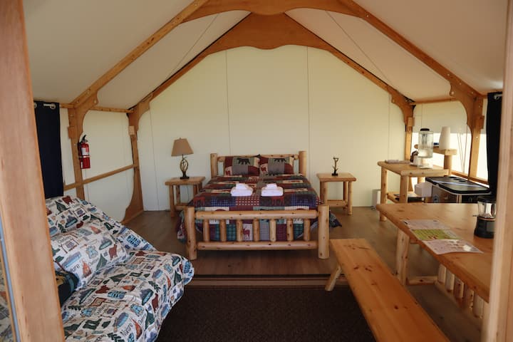 Canvas Glamping Tent With Sauna & Mountain Views! - Seward, AK