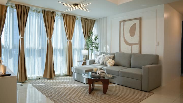Luxe 3br Oasis W/ 8 Beds +85" Cinematv @ Uptownbgc - Taguig