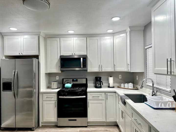 Relax In Comfort | Oakland Guest House For Two - Oakland, CA