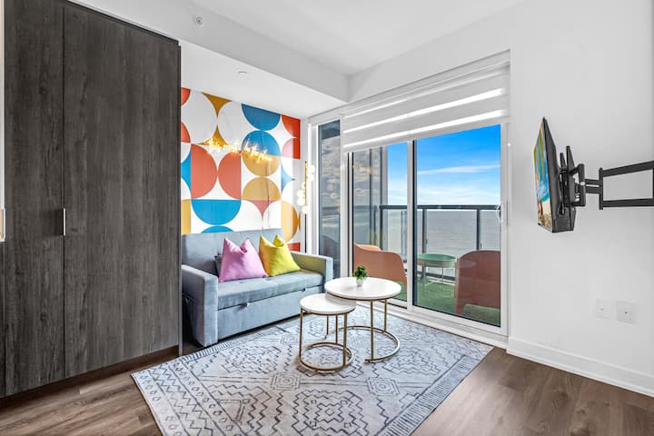 Downtown Condo/lakefront - Burlington