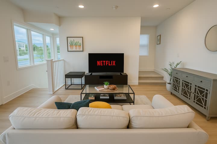 Bright&modern Home Irvine Retreat Steps 2 Specturm - Irvine, CA