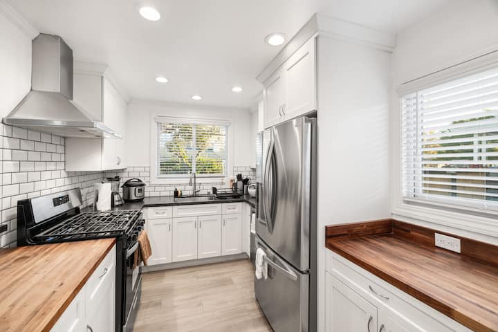 Charming Sky Cove Sfo Haven 6br Walk To Bart - Millbrae, CA