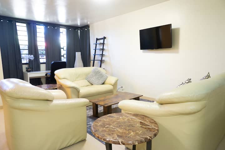 Descanso Y Compras En Zona Río – Frontera Cercana - Tijuana