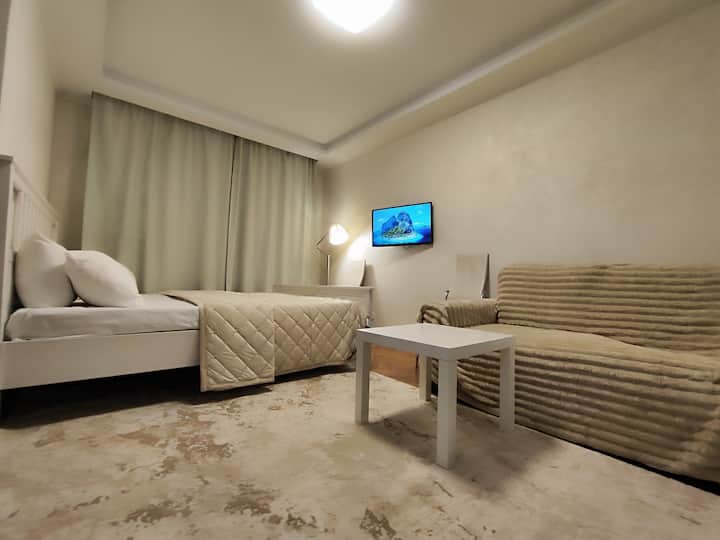 Двокімнатна на першому поверсі Нивки - Kyiv