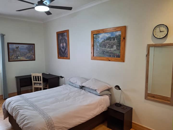 R & A's Cottage - Somerset West