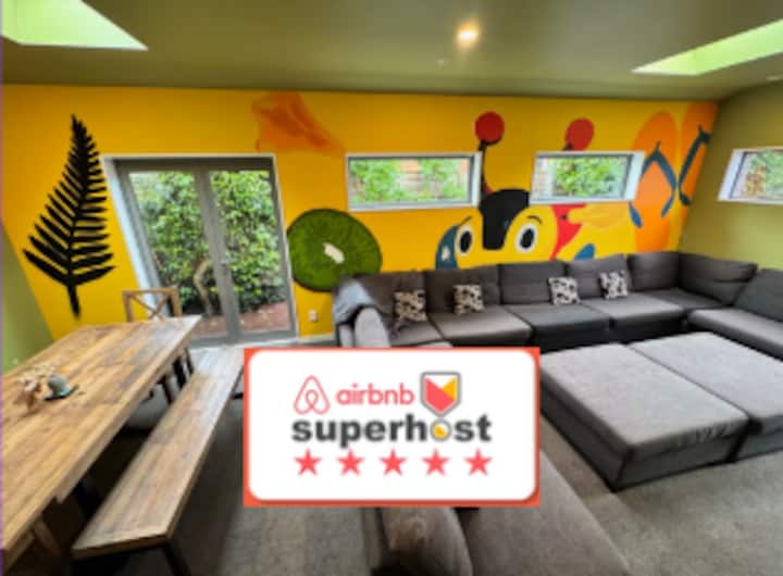 Couples Get Away-private Cinema-games Room-prkng - Christchurch