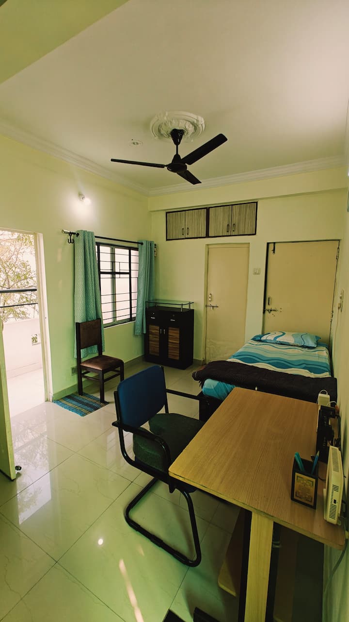 Comfortable Stay For One In G3 Gulmohar - Bhopal