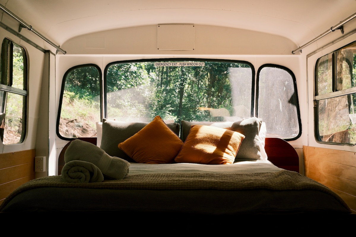 Marc de café - Arrêt de bus 2 - Micromaisons à louer à Coffee Camp ...