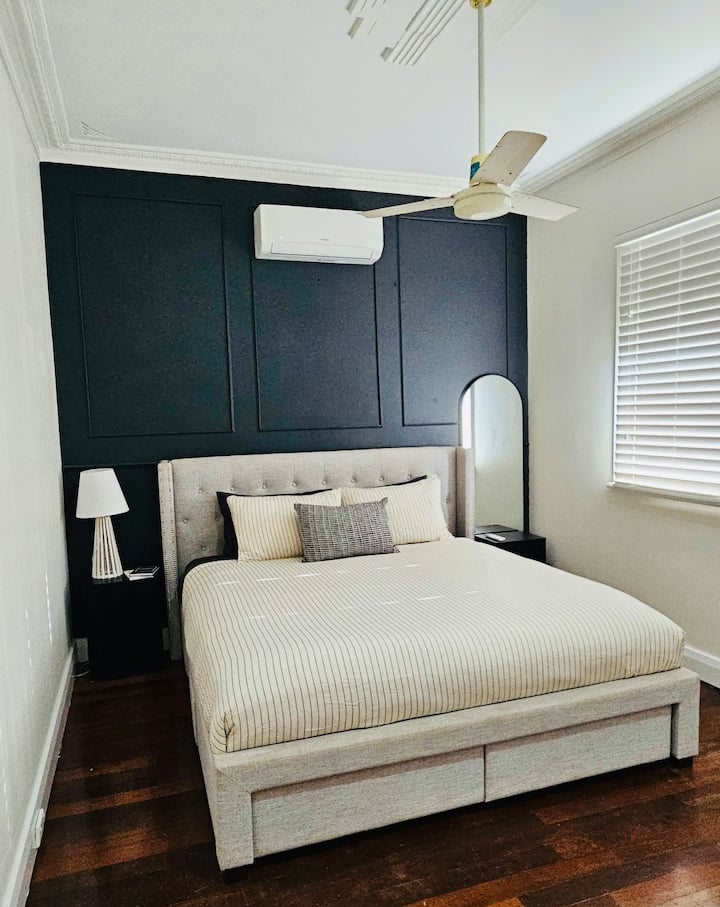 Jarrah Cottage
Central & Family Friendly - Geraldton