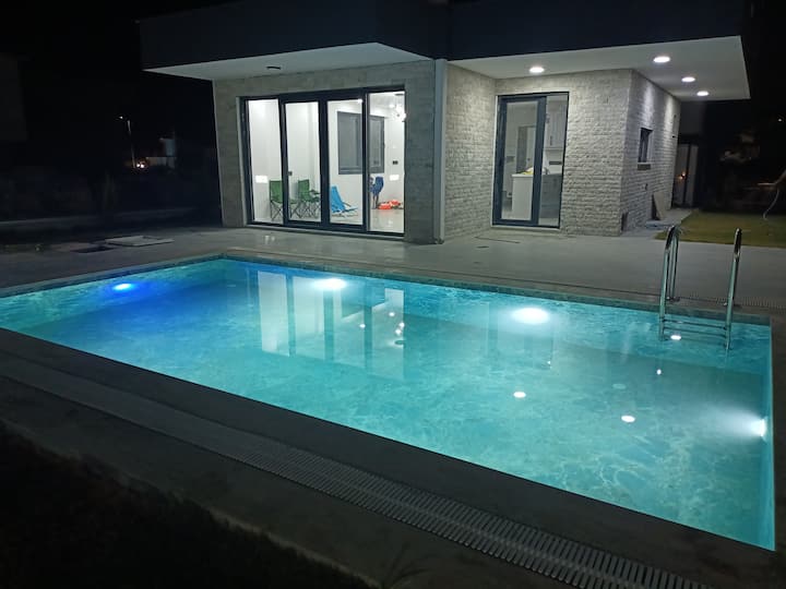 Turizm Bakanligi Onaylı Havuzlu Müstakil Villa - Davutlar