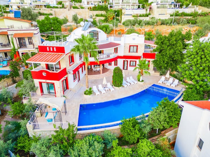 Deniz Manzaralı Merkezi Konum 15 Kişilik Villa2121 - Kalkan