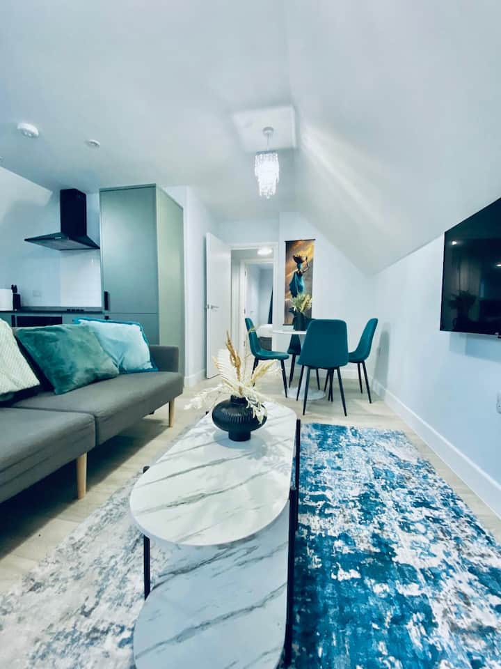 6-bed Coastal Flat, Walk To Castle & Parking - Dover