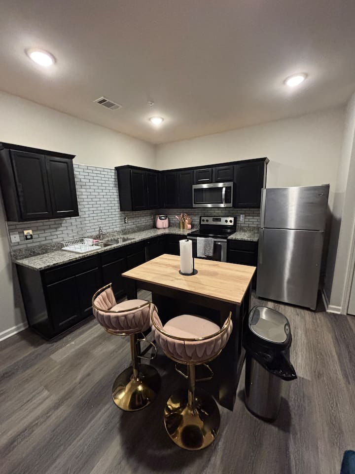 Home Away From Home! Near Atl - Hampton, GA