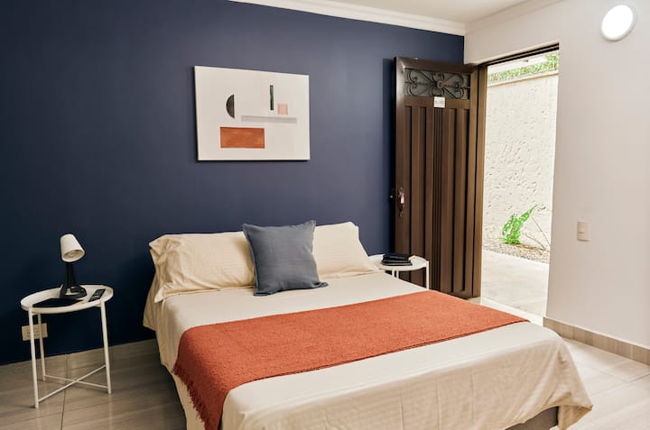 Apartment In El Poblado, One Block From The Metro. - Envigado