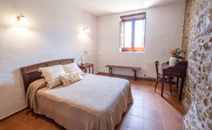 Casa Rural En Plena Naturaleza - Costa Brava