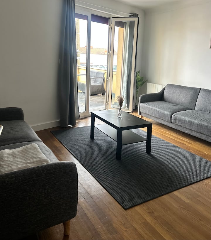 Le Toit Des Volcans - 8 Couchages - Terrasse-wifi - Volvic