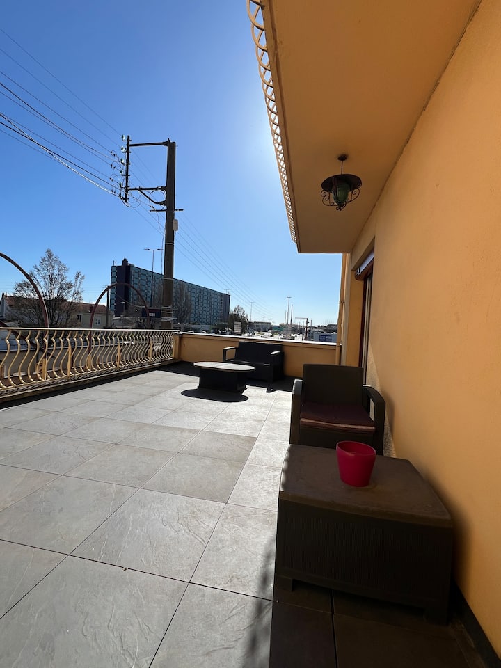 Le Toit Des Volcans - 8 Personnes - Wifi - Patio - Clermont-Ferrand