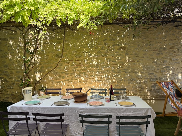 Maison Avec Jardin Et Garage En Centre-ville - Nîmes