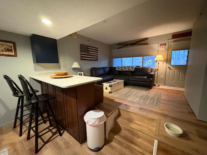 Ski In / Ski Out Sunday River Condo - Sunday River, ME