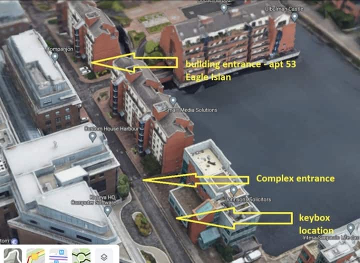 2 Bed, Dockside Apartment,galway City With Parking - Galway