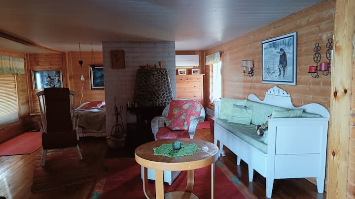 Hirsimökki Ja Rantasauna - Kainuu