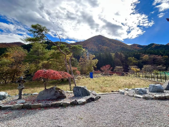 B棟/2000m2大自然の中で囲まれる一軒家/bbq可/花火可/テント可/東照宮、神橋、中禅寺湖等近 - Nikko