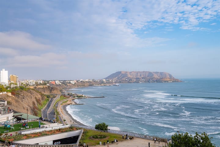 Two Oceanfront Apartments, One Building - Larcomar - Perú