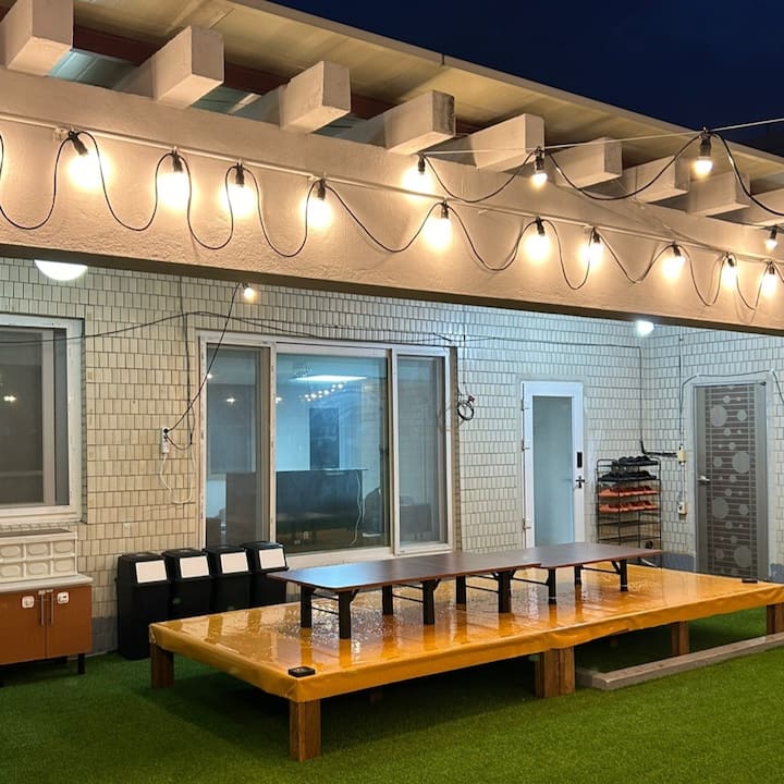 양갱하우스 대전은행점, 성심당 1분, 바베큐, 무료 노래방, 보드게임, 30평 - Daejeon