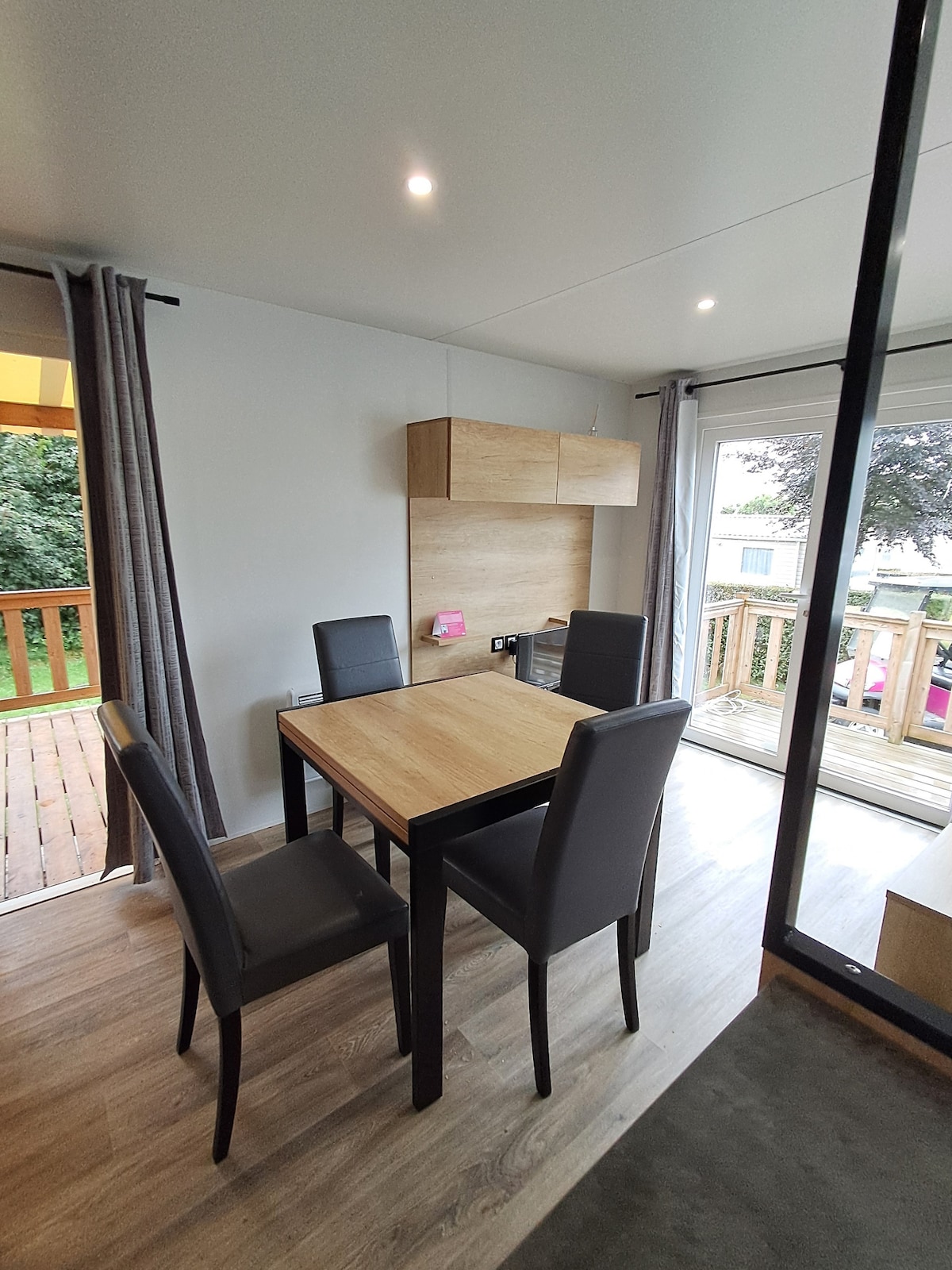 mobile home 6/8 people - Campers/RVs for Rent in Litteau, Normandy ...