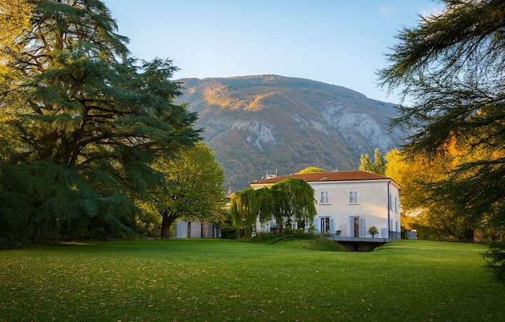 Bâtisse D'exception à La Tronche - Grenoble
