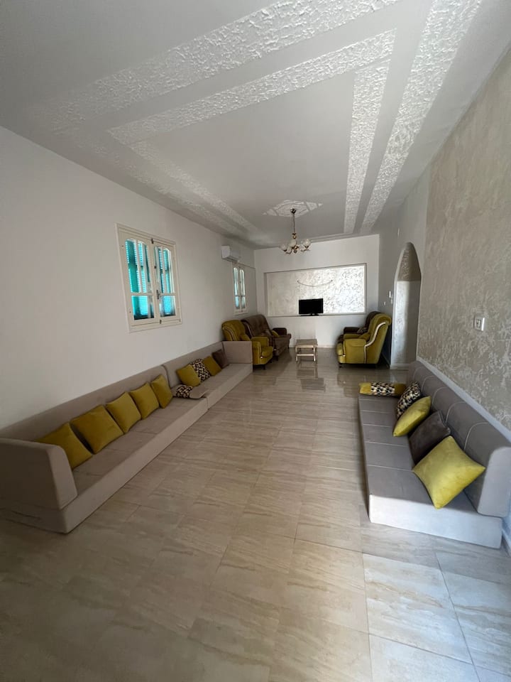 Maison Spacieuse Et Climatisée - Houmt Souk