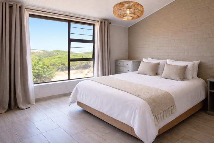 Ohana Beach Cabana | Best Location | Sea Views - Port Alfred