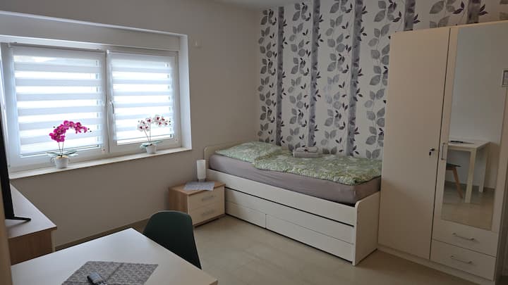 Gemütliche Wohnung Mit Eigenem Eingang Im Eg! - Bochum