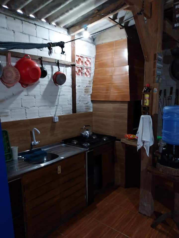 Casa Rústica A 900 Mt Da Praia P/ Até 6 Pessoas - Itapoá