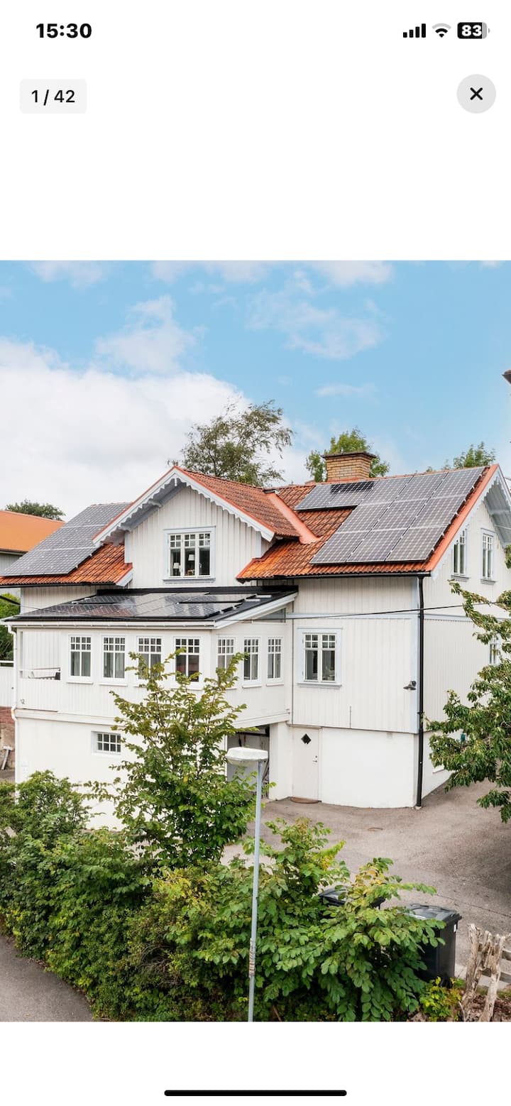 Bo Centralt På En Lugn Gata! - Uddevalla