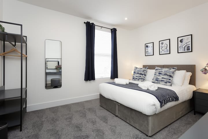 Open Mind Property - 3 Bedroom | Henderson Lodge - Portsmouth