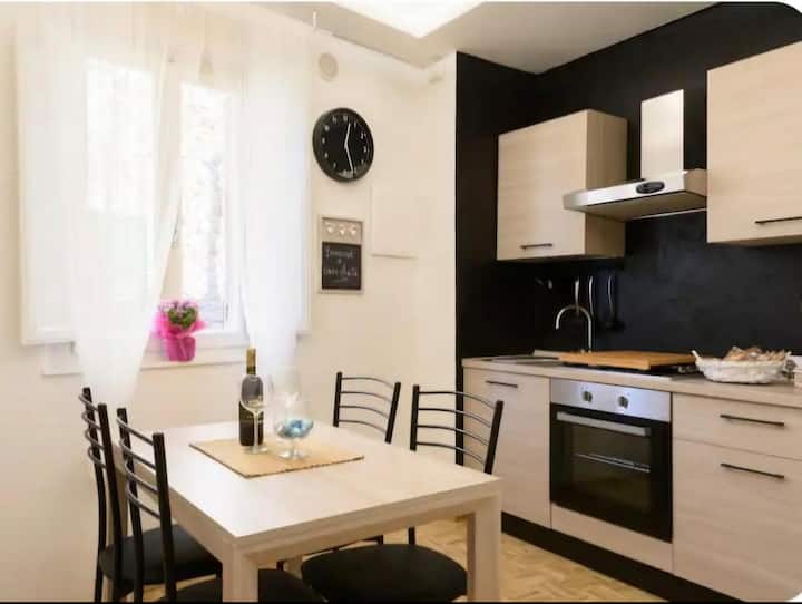 Casa Agata: Grazioso Attico Nel Centro Storico - Cortona