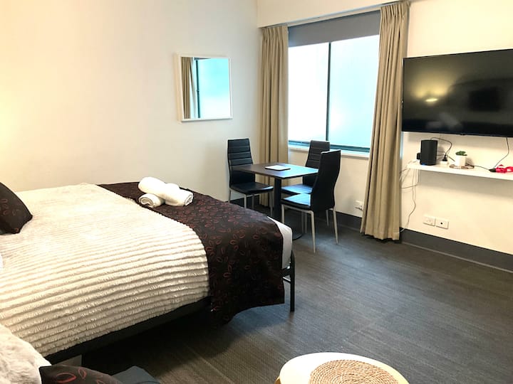 Lovely City Escape Gouger - South Australia