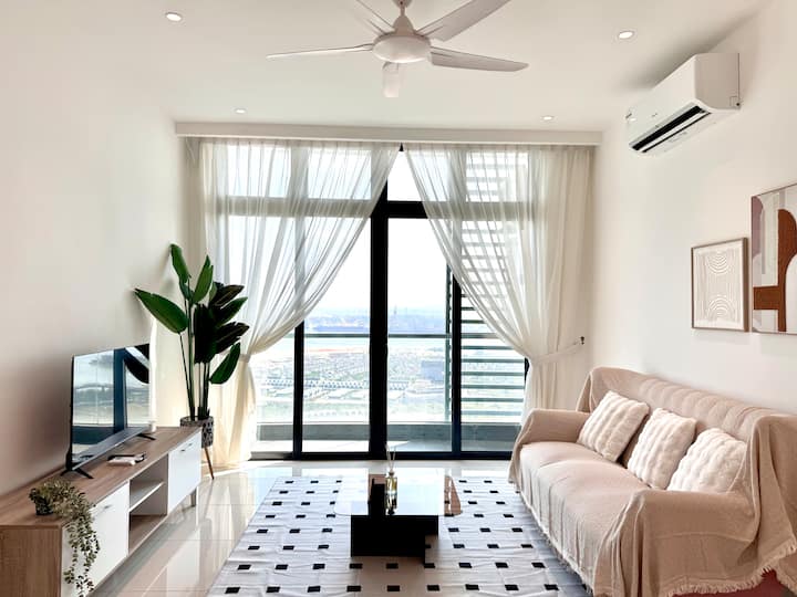 Cozy Minimalist (2br + 6pax) Free Netflix & Wi-fi - Masai