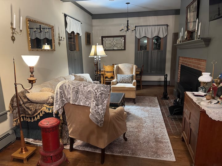 Historic King House Above The Keep Tavern - Mount Vernon, OH